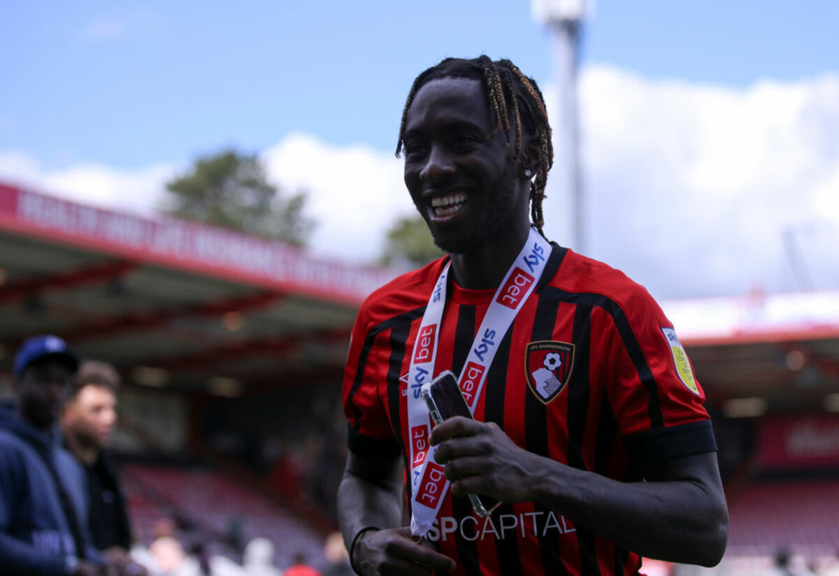 West Ham United want to sign Bournemouth full-back Jordan Zemura