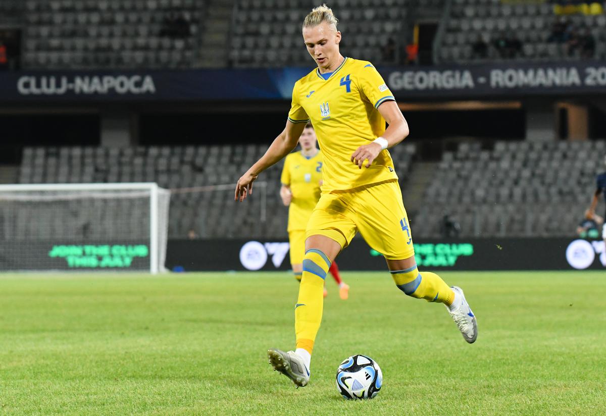 West Ham interested in signing Euro U21 cente-back who Moyes wants